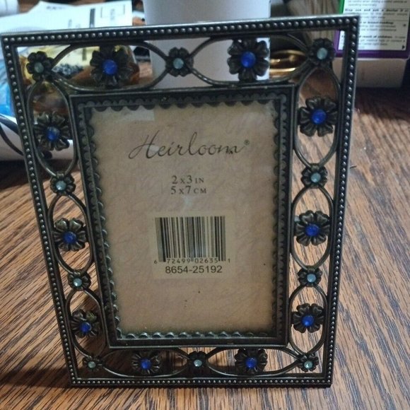 Heirloom | Accents | Heirloom 2x3 Metal Blue Floral Table Top Standing ...